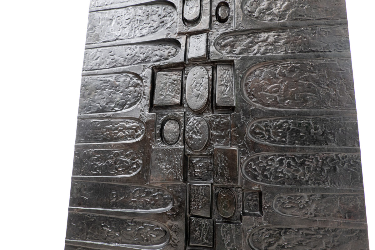 Mid Century Modern Aluminium Wall Panel in Black - Living in Style Gallery